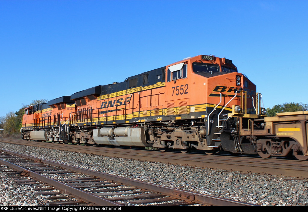 BNSF 7552